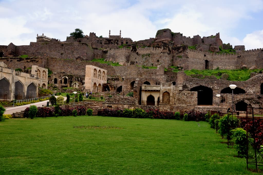 Golconda Fort, Hyderabad | Backpackers United